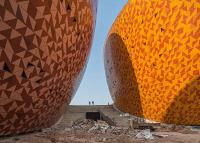 سرزمین فرم های آزاد - LILING CITY