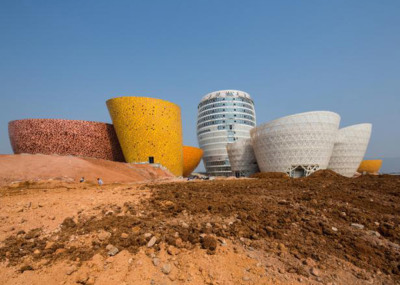 سرزمین فرم های آزاد - LILING CITY